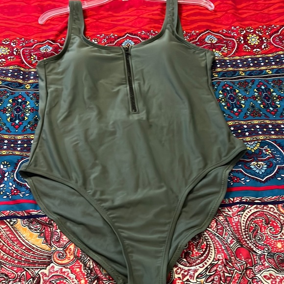 cyn & luca | Swim | Cyn Luca One Pc Swimsuit Excellent Condition | Poshmark